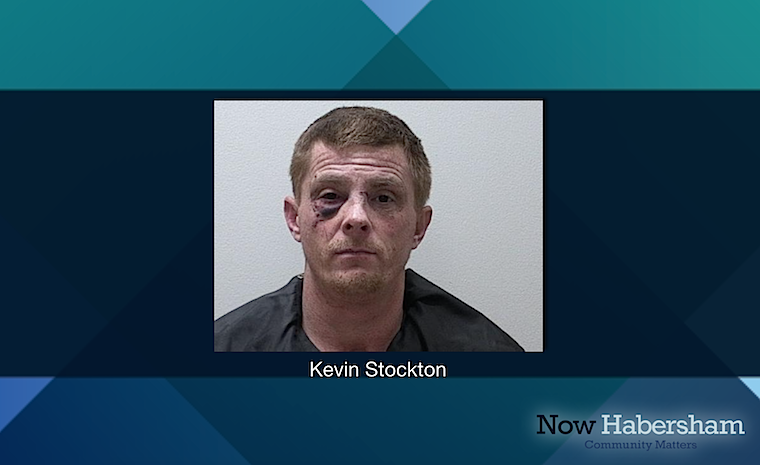 Suspect wrecks while fleeing from State Trooper - Now Georgia