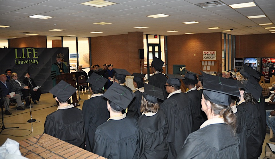 Local inmates graduate with associate degrees - Now Georgia