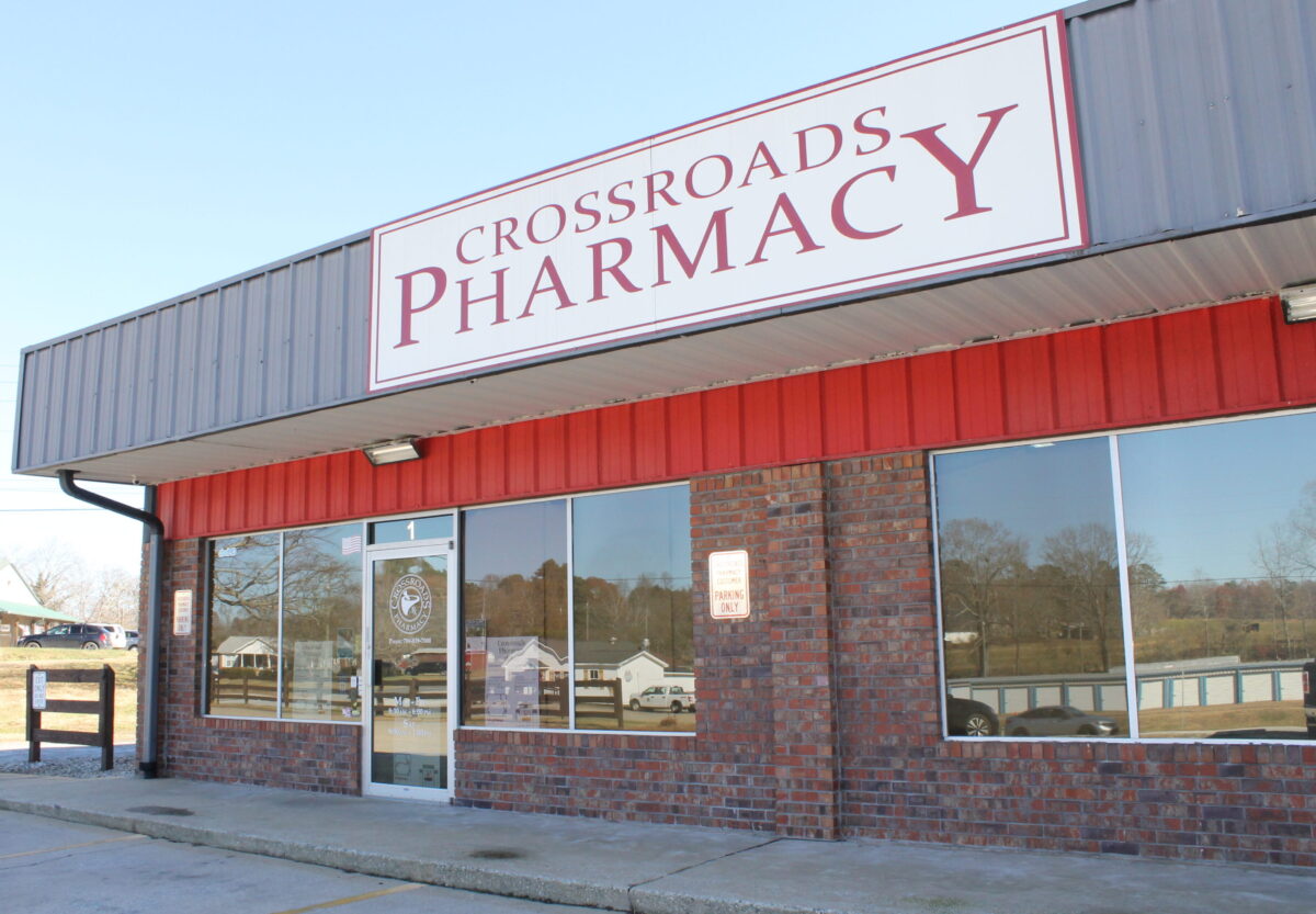 Crossroads Pharmacy closes permanently as local drugstores suffer ...
