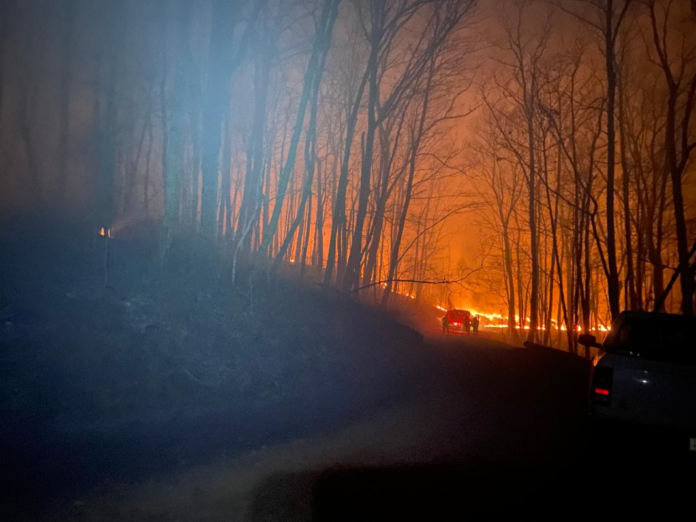 Chestnut Mountain wildfire near Chatsworth grows, another wildfire ...
