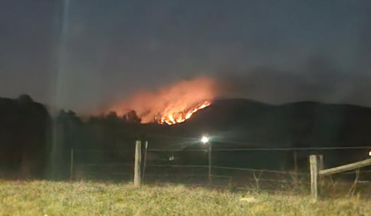Chestnut Mountain wildfire near Chatsworth grows, another wildfire ...