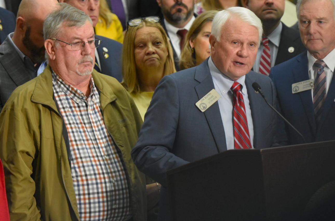 Georgia House speaker calls for database to track troubled students ...