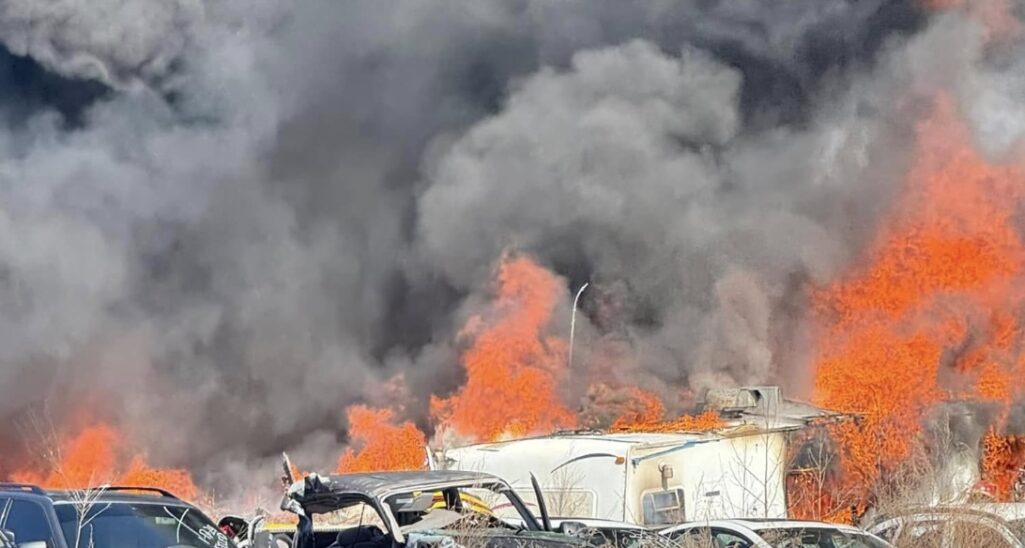 Fire breaks out at junkyard in Commerce - Now Habersham