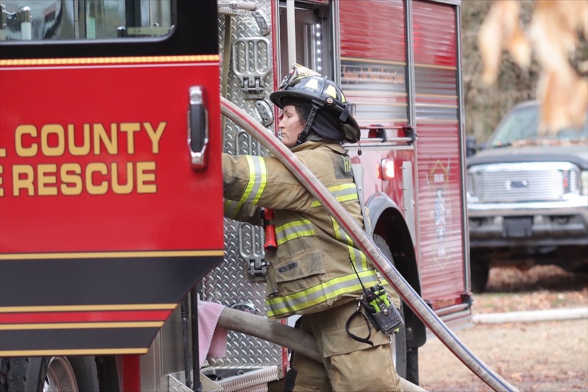 Fire engulfs Hall County home - Now Georgia