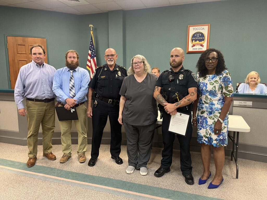 Toccoa honors officer and first responder for saving woman’s life - Now ...