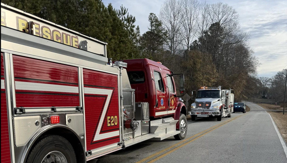 Crews battle multiple fires amid high fire danger in North Georgia ...