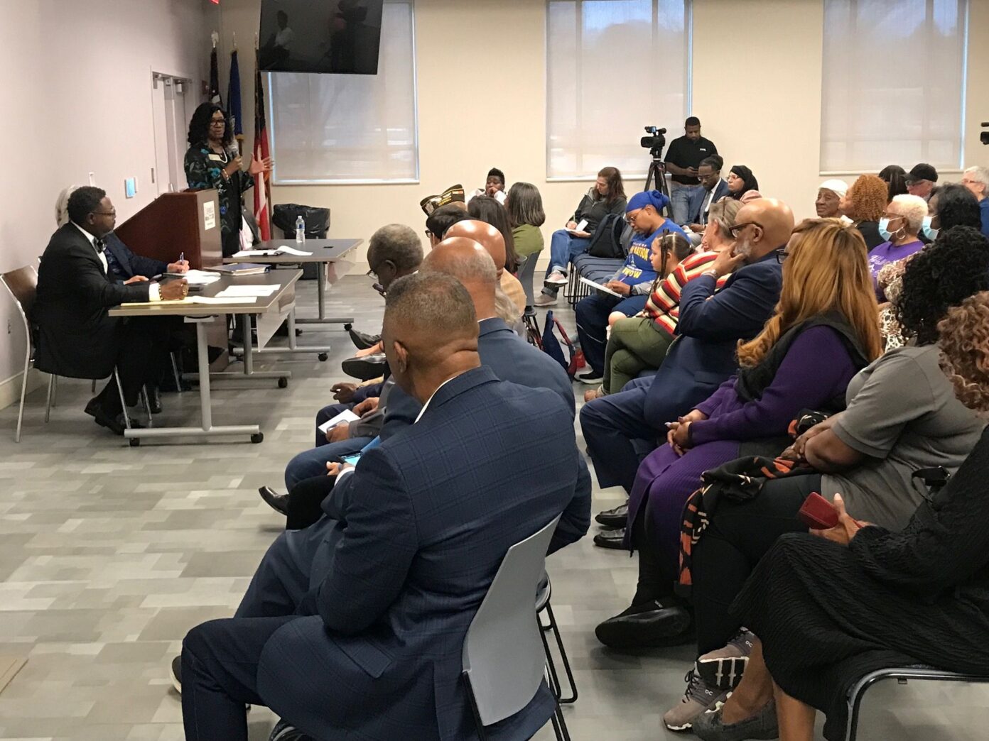 Local legislators talk issues at town hall meeting - Now Georgia