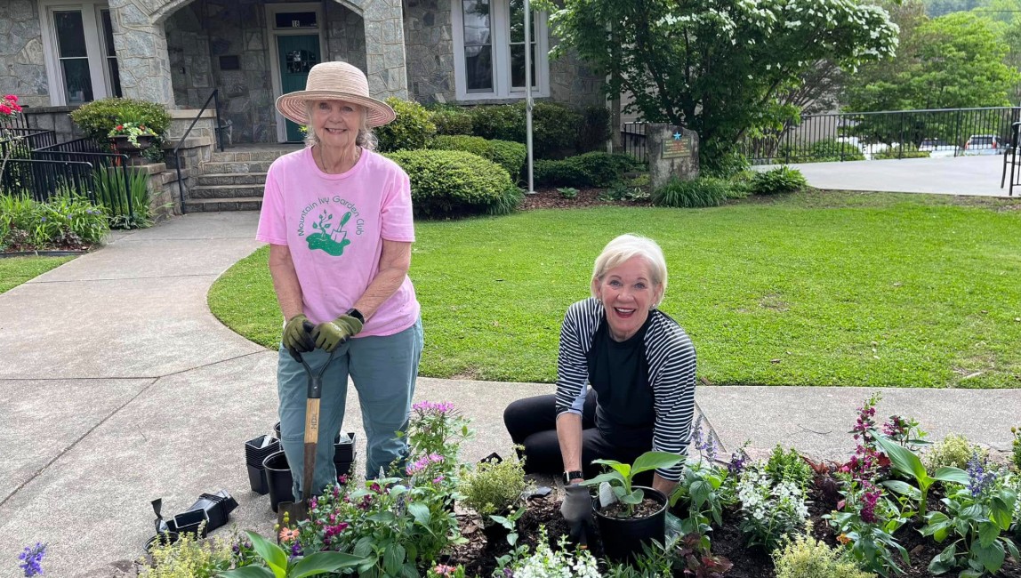 The Mountain Ivy Garden Club to host annual garden symposium, Celebrate ...