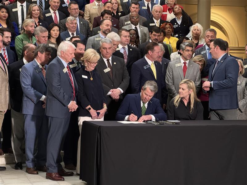 Gov. Kemp signs 60-day state gas tax suspension amid rising prices from ...